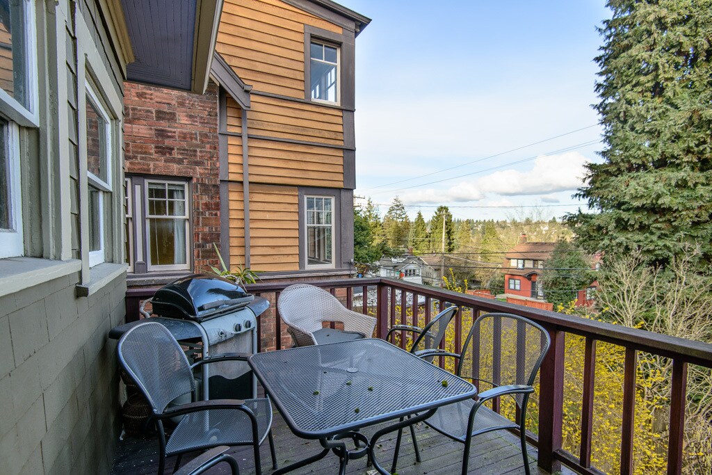 5238 19th Ave NE, Seattle, WA 98105 - House Rental in Seattle, WA ...