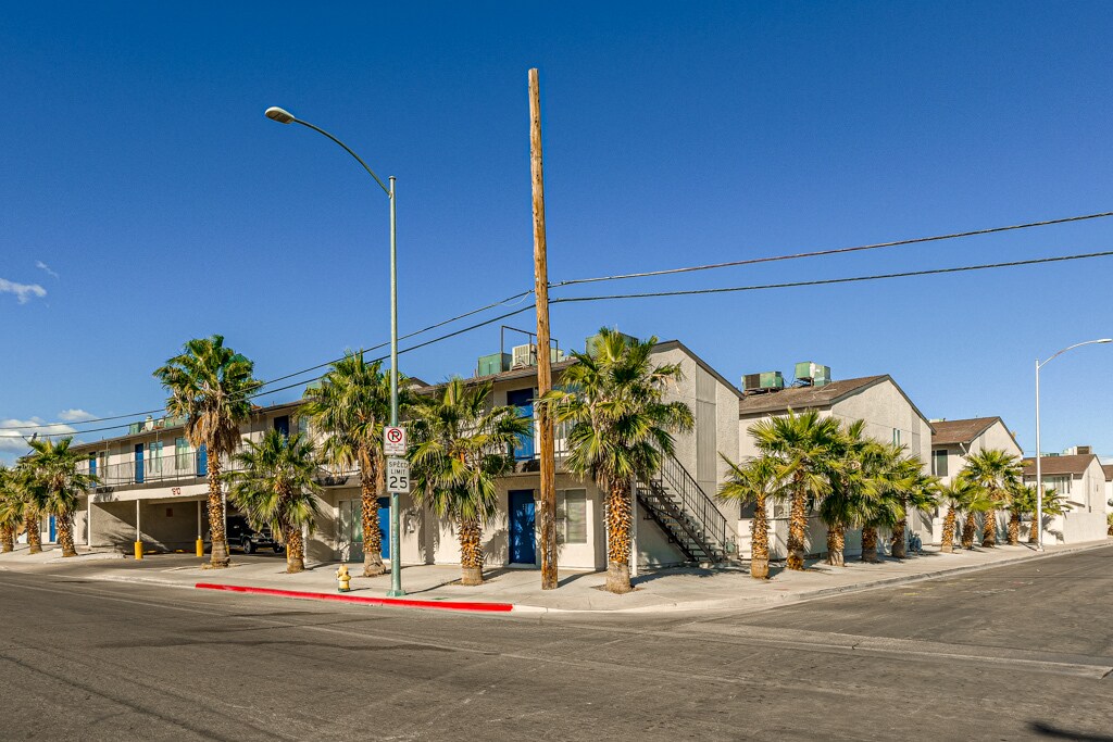 Skyline Apartments on Ferrell - Apartments in Las Vegas, NV ...