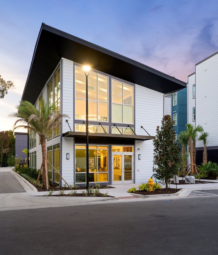 The Metropolitan Gainesville - 2205 Sw 13th St Gainesville, FL 32608 ...