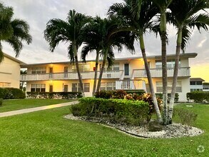 Northampton Condominiums Apartments for Rent with Hardwood Floors - West Palm Beach, FL - 1 ...