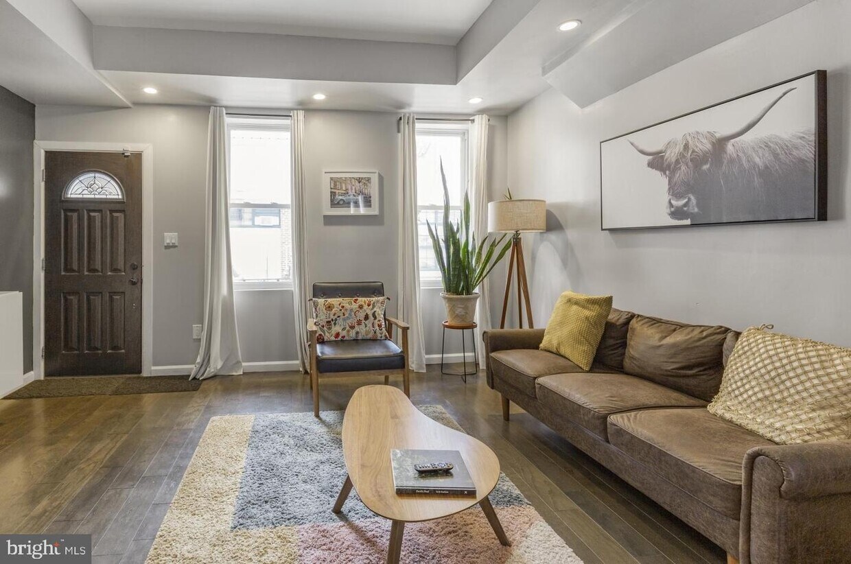 1104 Dunton St, Philadelphia, PA 19123 - Townhome Rentals in ...
