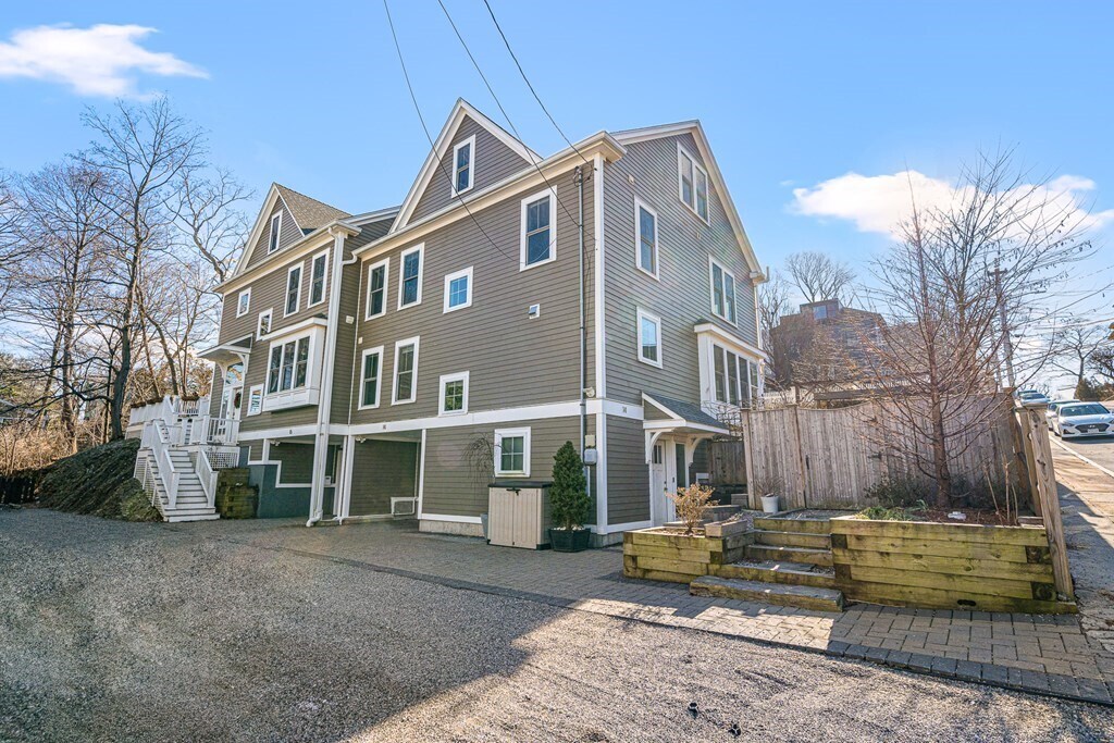 14 Rockview St, Boston, MA 02130 - House Rental in Boston, MA ...