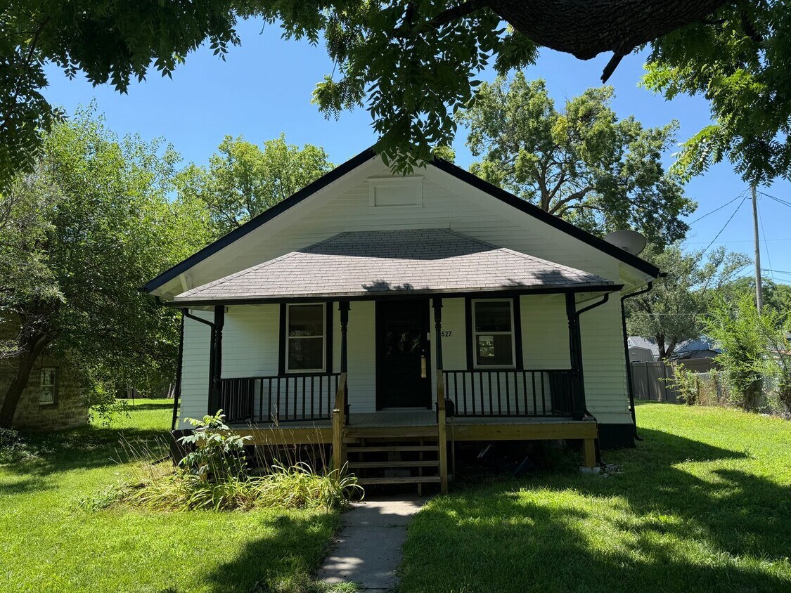 527 W Elm St, Junction City, KS 66441 - House Rental in Junction City ...