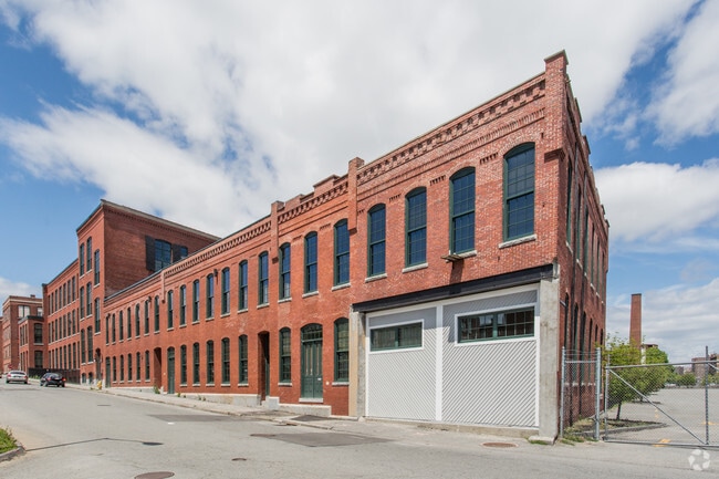 Junction Shop Lofts Rentals - Worcester, MA | Apartments.com