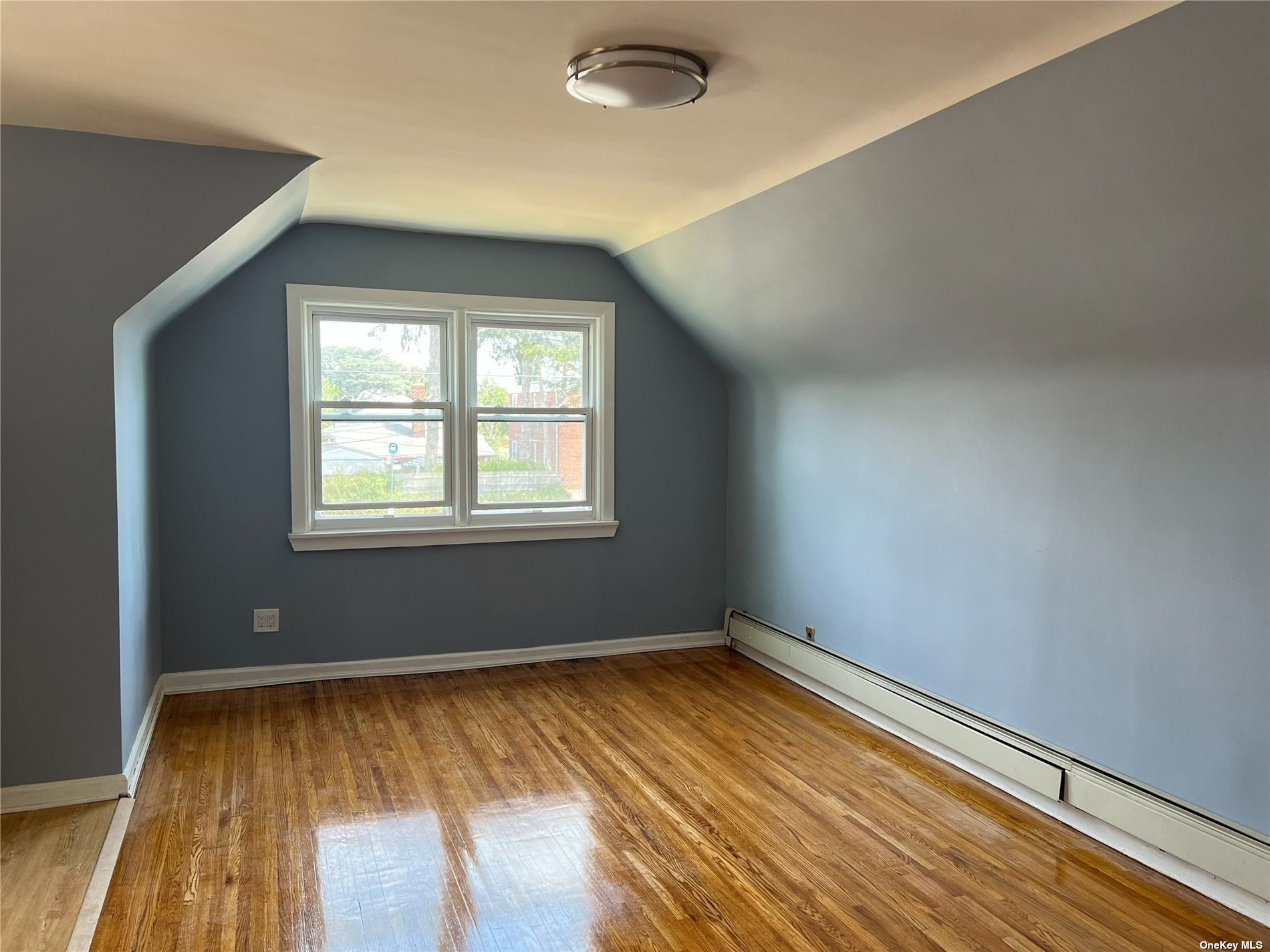 81-52 Little Neck Pkwy, Queens, NY 11004 - Room for Rent in Queens, NY ...