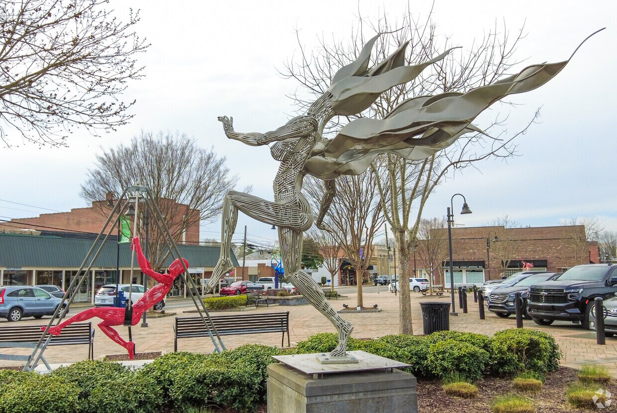 Moving to Clayton? Cost of Living, Best Neighborhoods & What to Expect ...