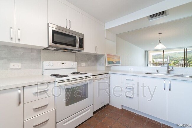 500 Lunalilo Home Rd Unit #13H, Honolulu, HI 96825 - Condo for Rent in ...