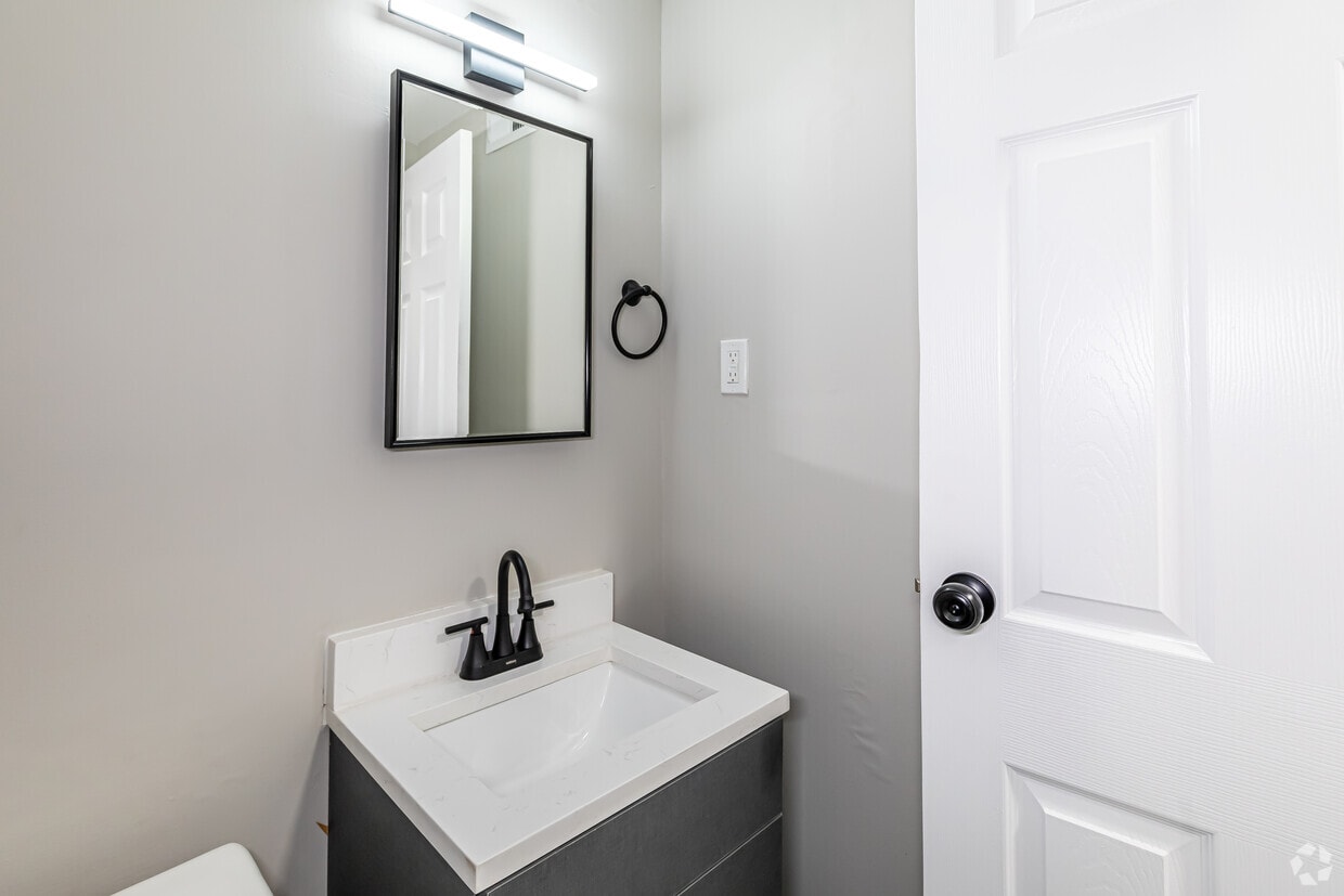Windsor Crossing Townhomes for Rent - Bloomfield, CT | Apartments.com