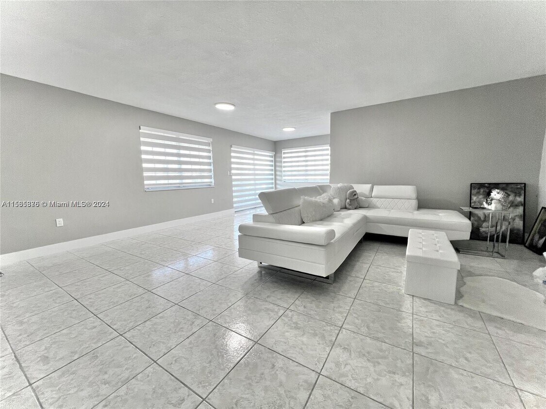 11840 NE 19th Dr Unit 28, North Miami, FL 33181 - Condo for Rent in ...