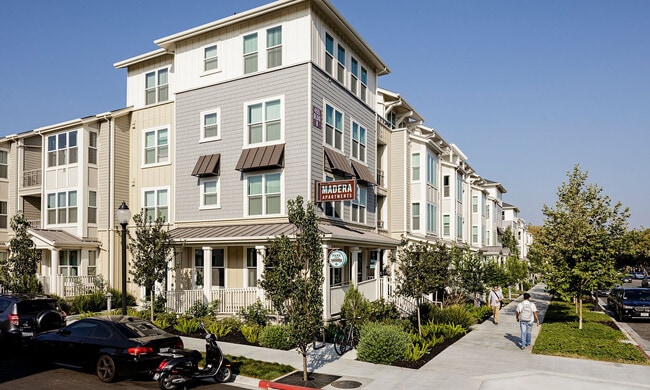 Downtown Mountain View Apartments for Rent with a Walk-In Closet ...