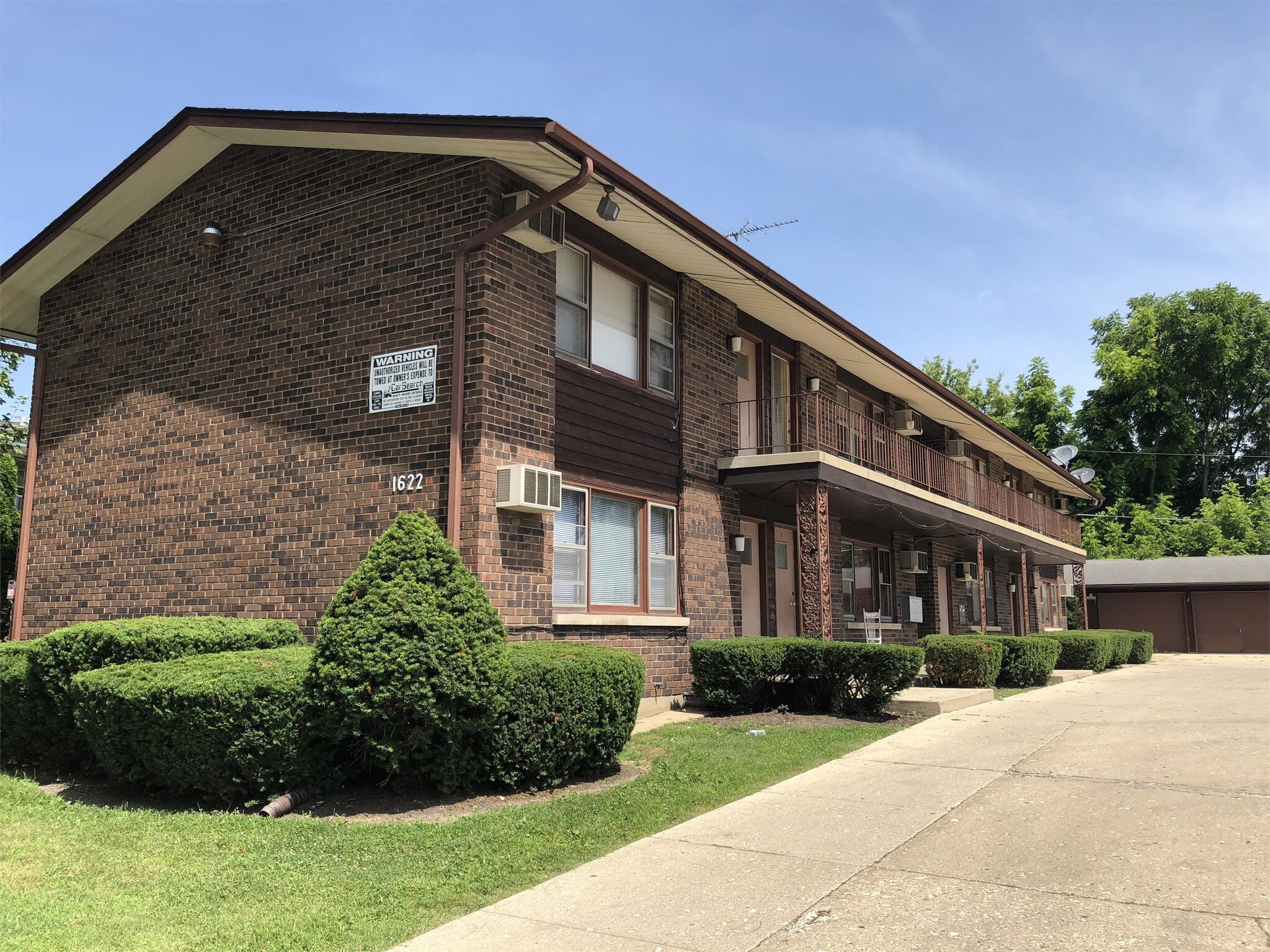 1622 Mark Ave Unit 1, Elgin, IL 60123 - Room for Rent in Elgin, IL ...