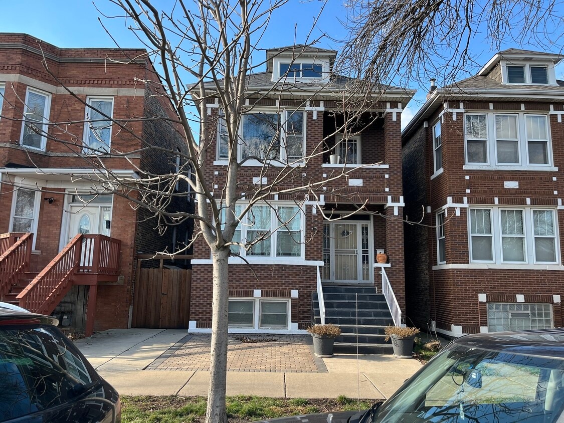 4310 S Mozart St, Chicago, IL 60632 - House Rental in Chicago, IL ...