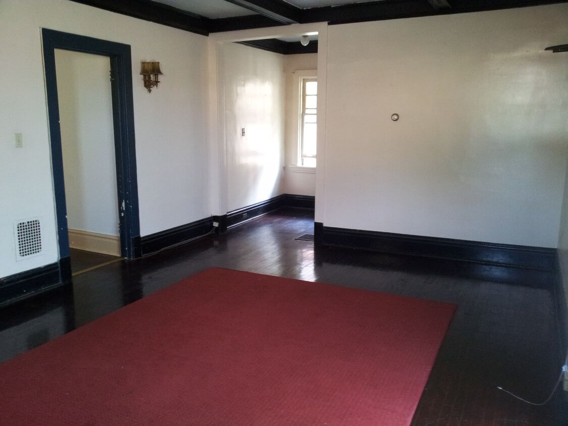 5817 Douglas St Unit 2, Pittsburgh, PA 15217 - 5817 Douglas St ...