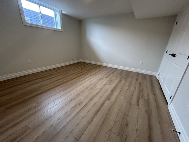 605 SWEETBAY Cres, Sarnia, ON N7S 0A8 - Apartment for Rent in Sarnia ...