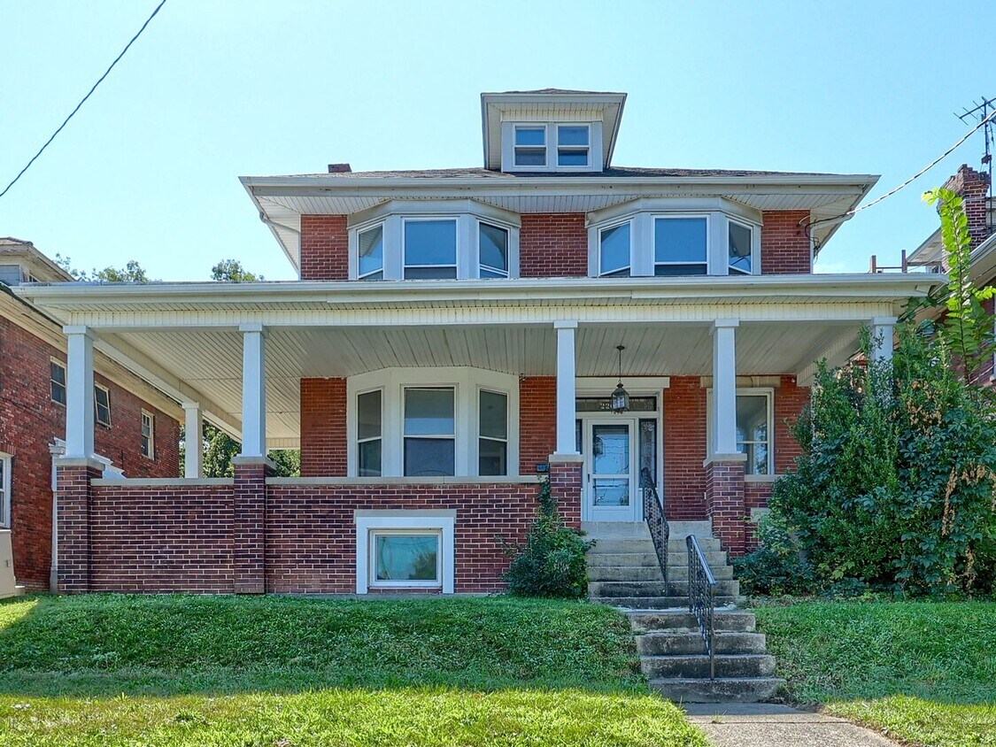 2203 Walnut St, Harrisburg, PA 17103 - House Rental in Harrisburg, PA ...