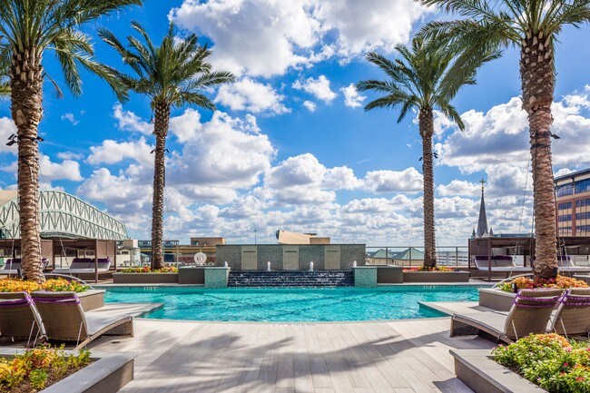 CATALYST Houston Apartments - Houston, TX | Apartments.com