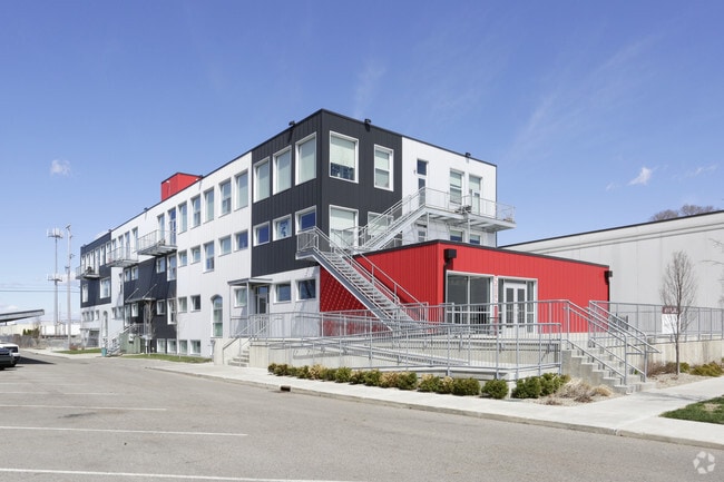 Northside Apartments for Rent with High Ceilings - Kalamazoo, MI ...