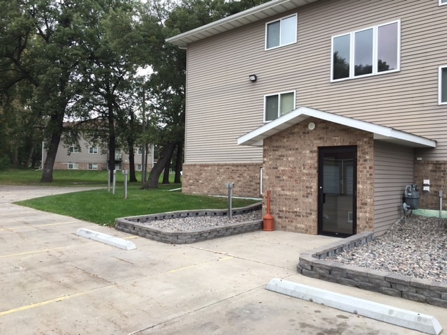Oakwood Apartments - Apartments in Walhalla, ND | Apartments.com