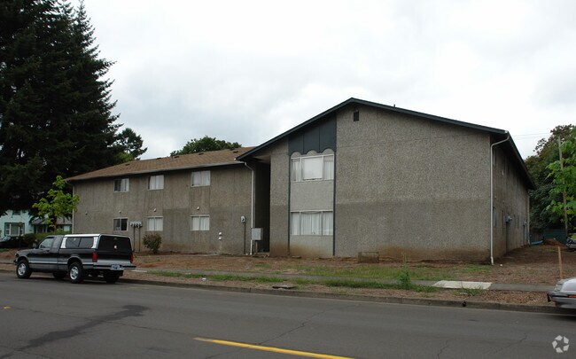 554 N 4th St, Springfield, OR 97477 Apartments - Springfield, OR ...