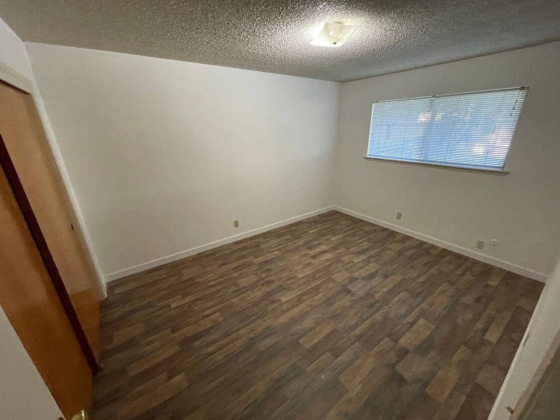 15 San Gabriel Dr Unit A, Chico, CA 95973 - Room for Rent in Chico, CA ...