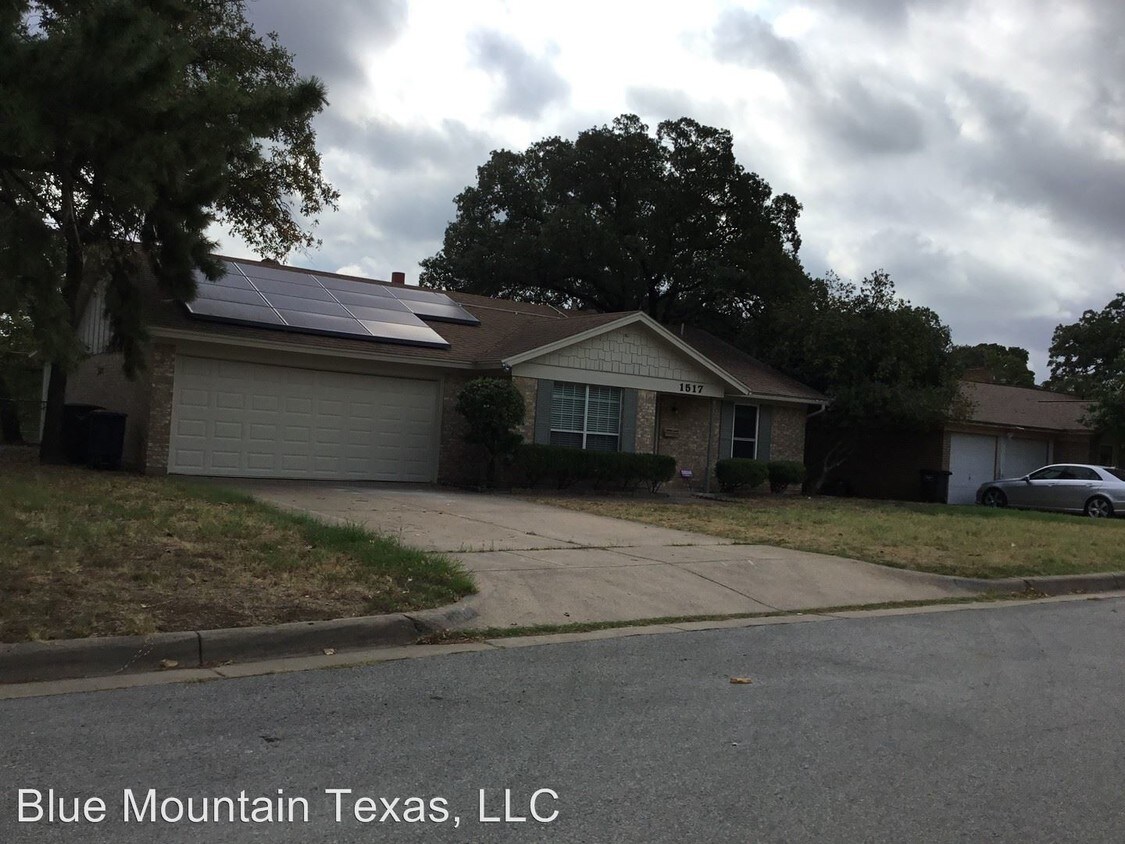1517 Mims St, Fort Worth, TX 76112 - House Rental in Fort Worth, TX ...