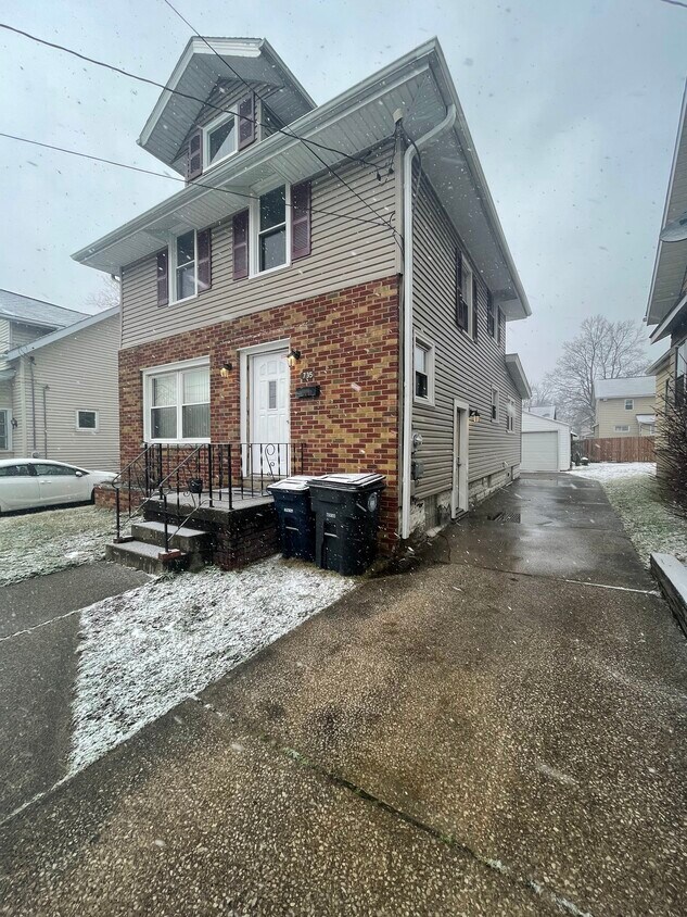 735 Harrison Ave, Akron, OH 44314 - House Rental in Akron, OH ...