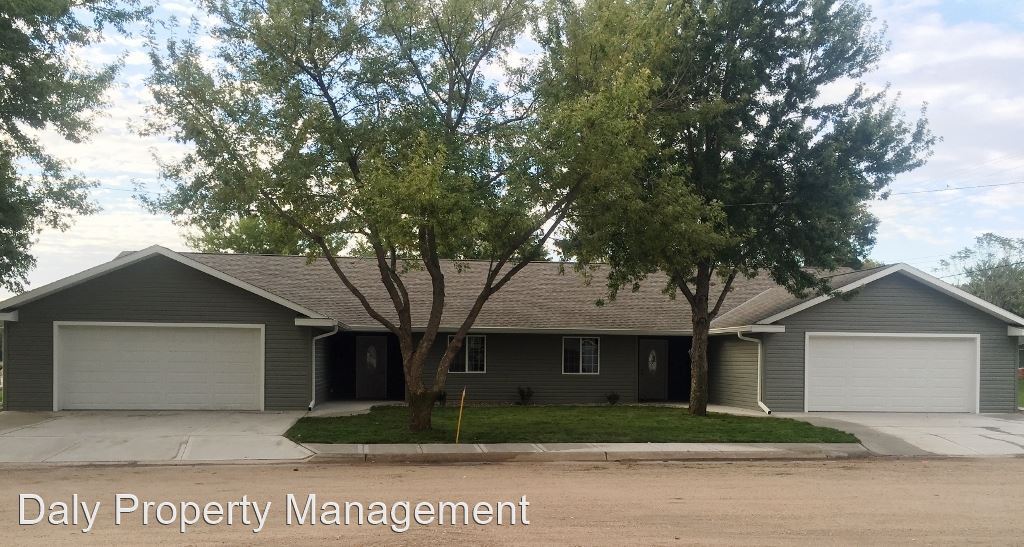 441 6th St, Phillips, NE 68865 - House Rental in Phillips, NE ...