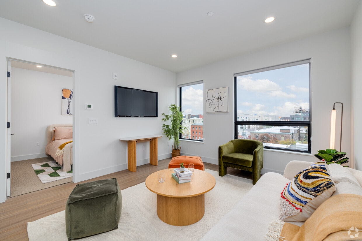 Glassworks Apartments - 1700-1706 N Howard St Philadelphia, PA 19122 ...