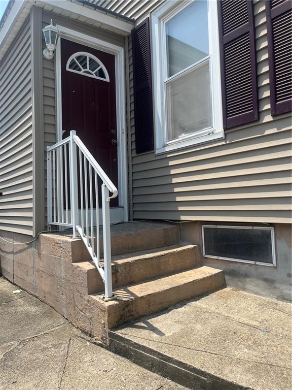 275-277 Warren Ave, East Providence, RI 02914 - Room for Rent in East Providence, RI ...