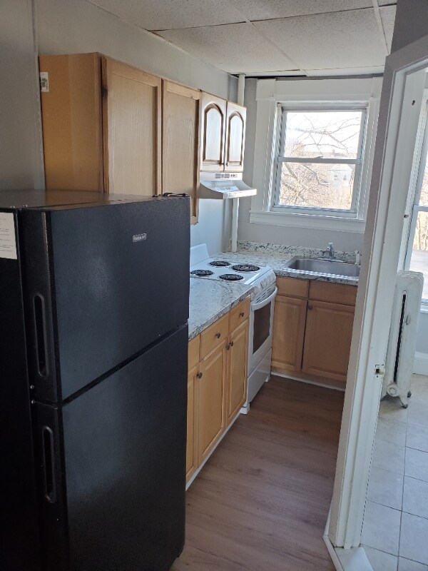 494 Pine St Unit 1, Manchester, NH 03104 - Condo for Rent in Manchester ...