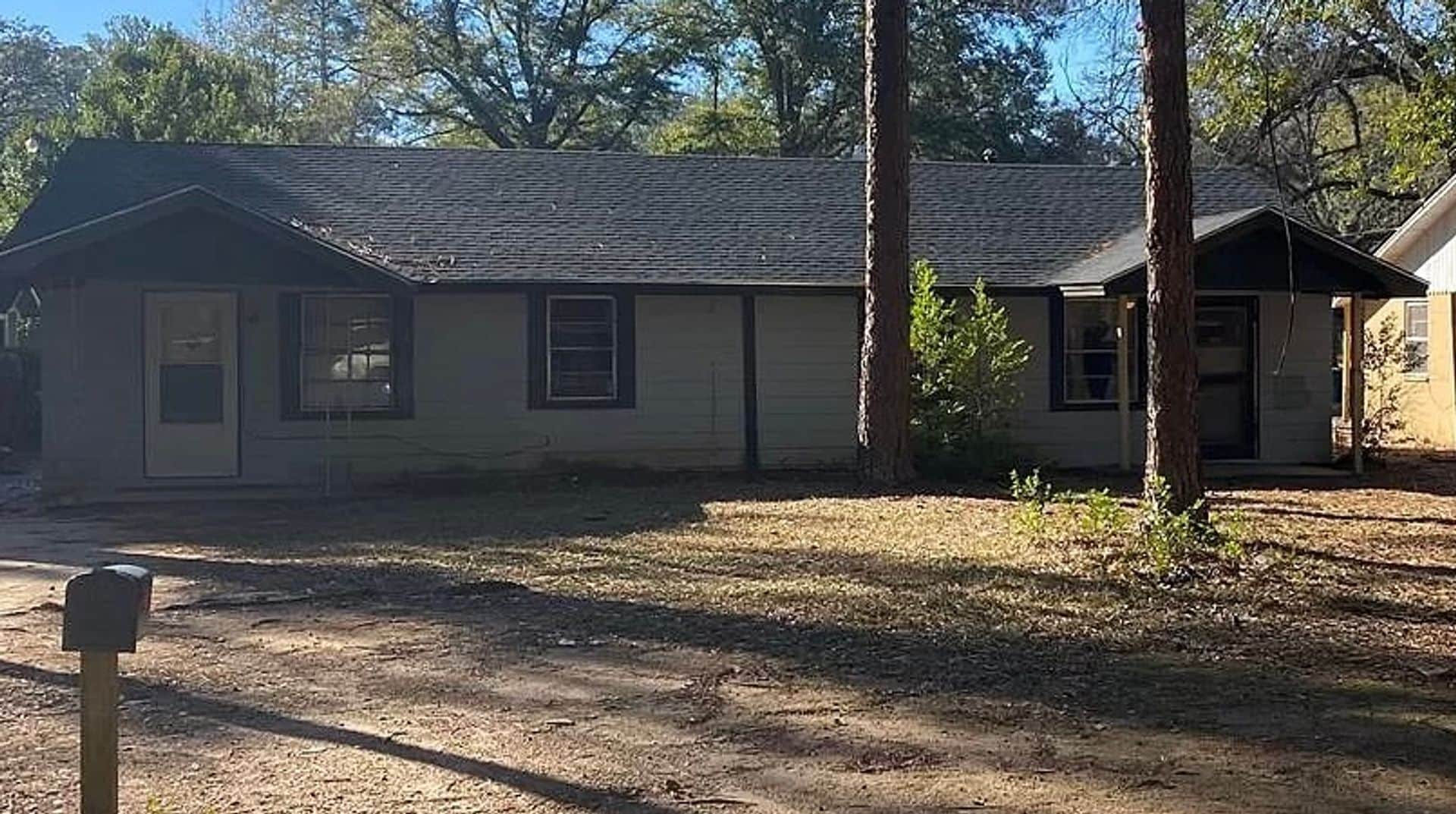 1210 Gillespie Ave Unit A, Albany, GA 31707 - Room for Rent in Albany ...