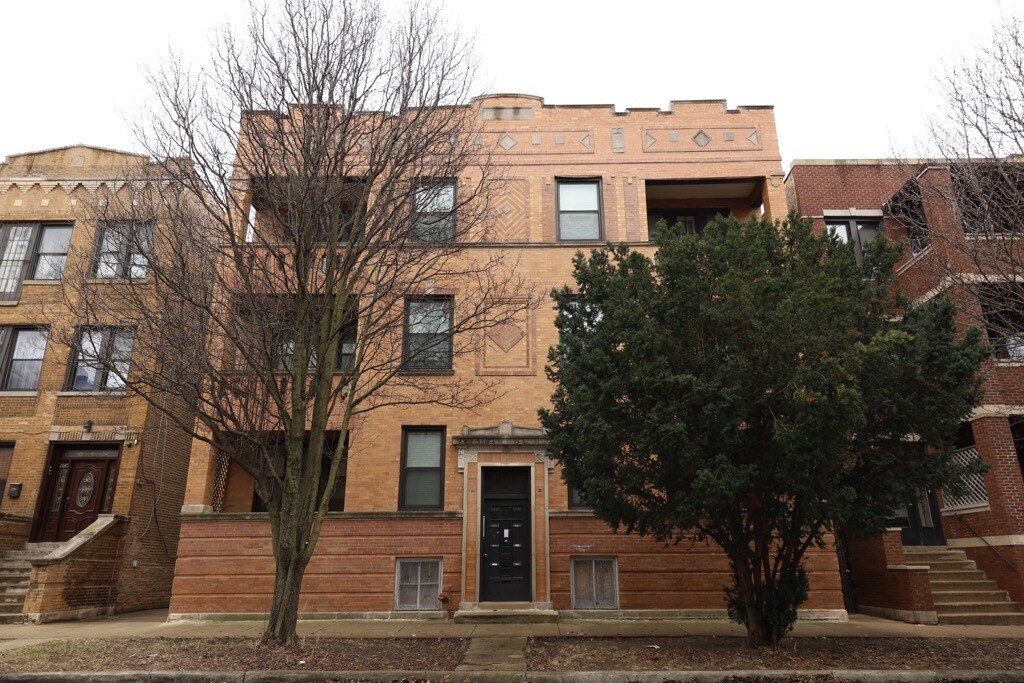 2647 W Iowa St Unit 3, Chicago, IL 60622 | Apartments.com
