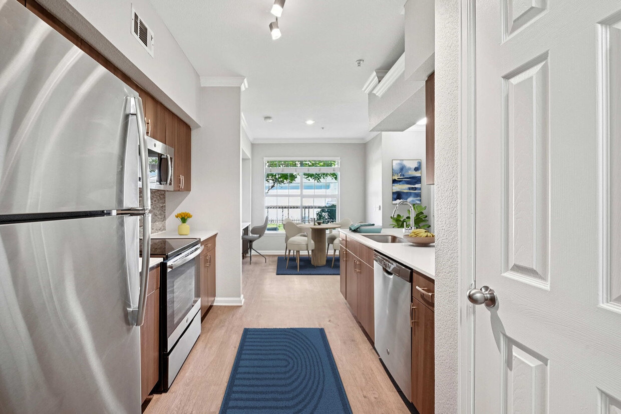 Retreat at Park Meadows - 10200 Park Meadows Dr Littleton, CO 80124 ...