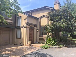 Princeton Windrows Apartments for Rent with Hardwood Floors - Princeton ...
