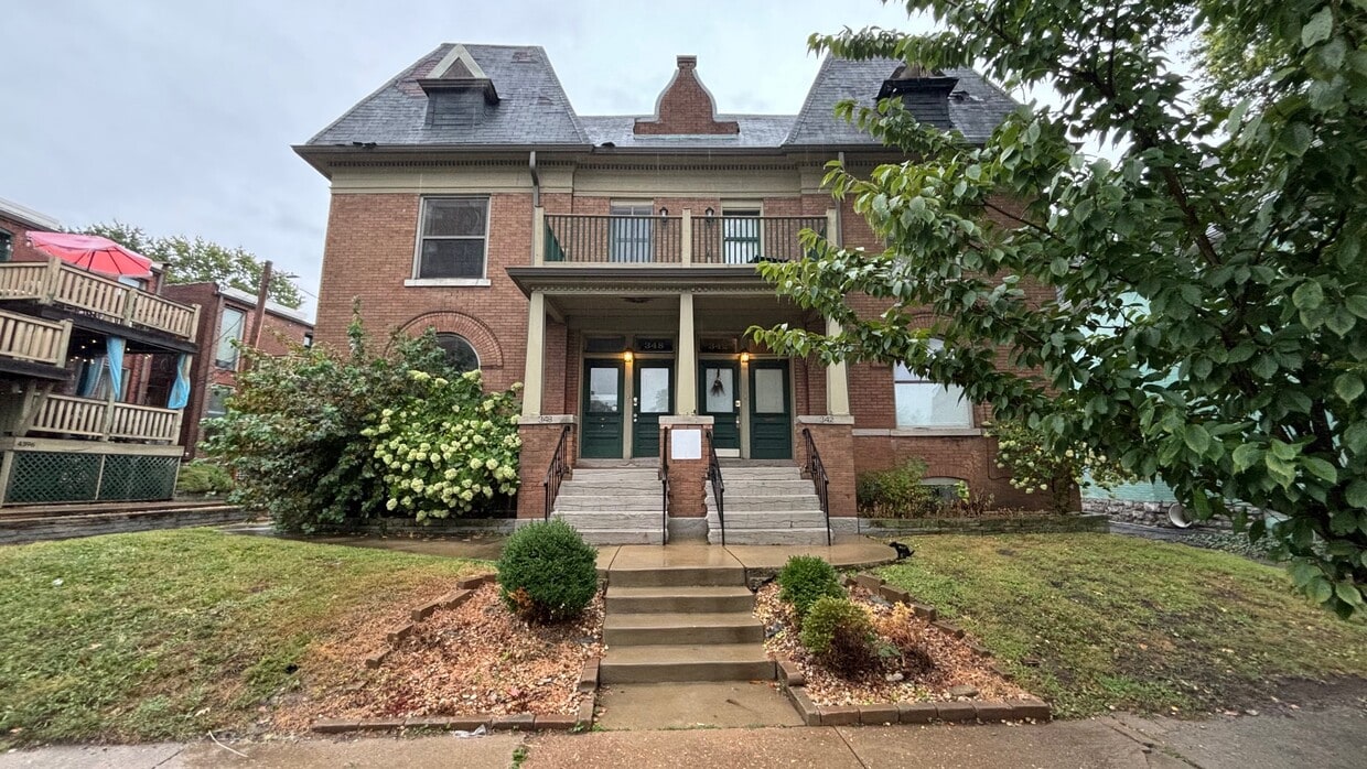 348 N Newstead Ave, Saint Louis, MO 63108 - Townhome Rentals in Saint ...