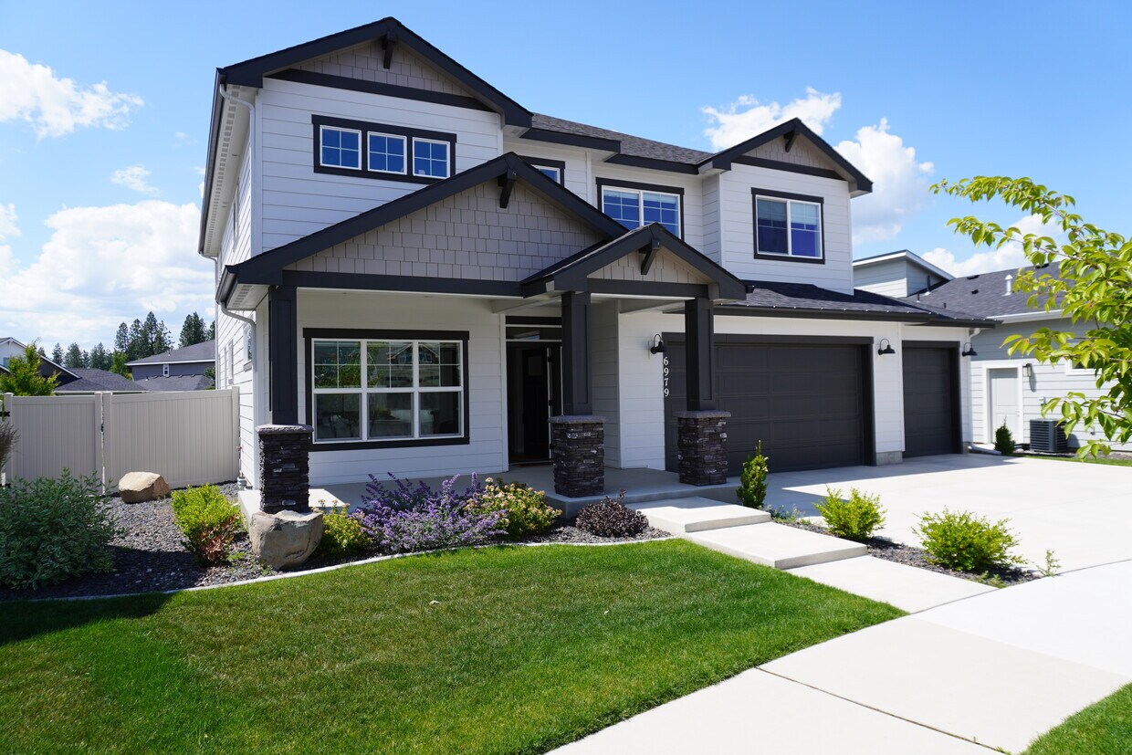 6979 N Delon Ct, Coeur d'Alene, ID 83815 - House Rental in Coeur d ...