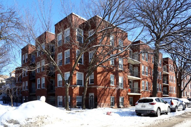 Lincoln Square Commons - 4759 N Maplewood Ave Apartments - Chicago, IL ...