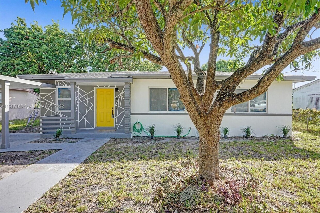 16065 NE 9th Pl, North Miami Beach, FL 33162 | Apartments.com
