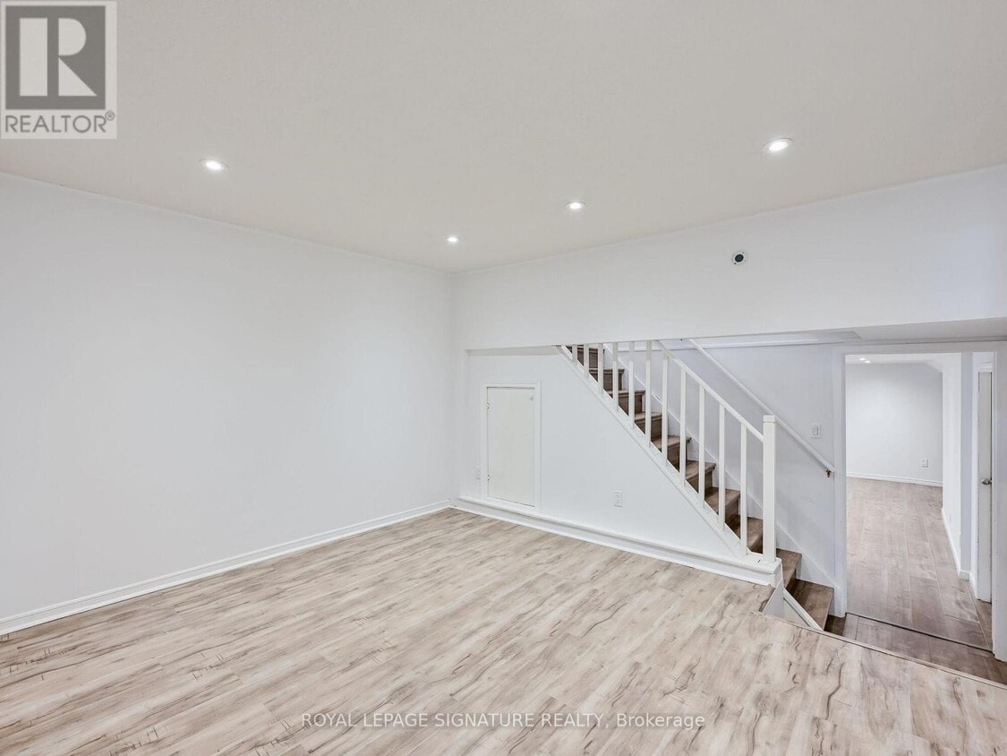 1195 Chada Ave, Mississauga, ON L5C 1P8 - Maison à Louer à Mississauga ...