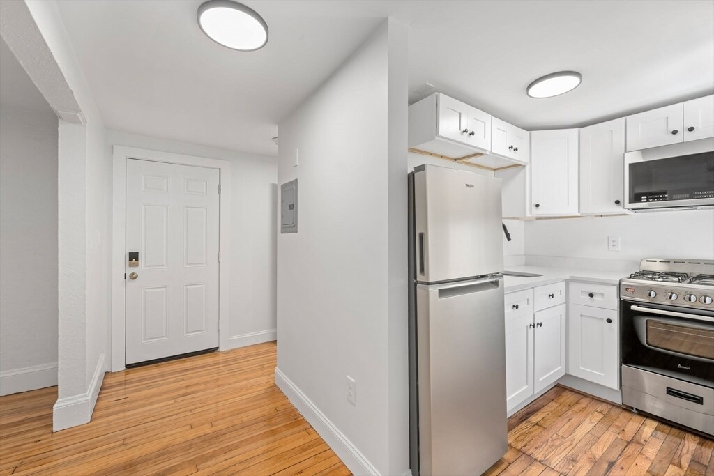 7 Main St Unit 12, Foxborough, MA 02035 - Room for Rent in Foxborough ...