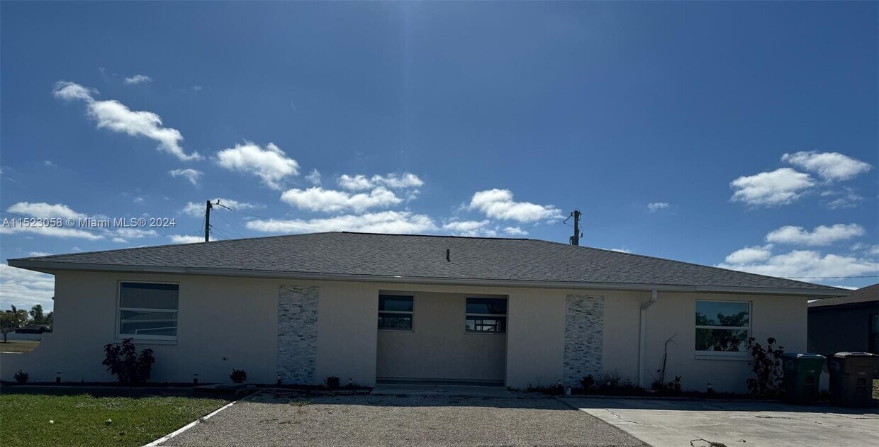 1102-1104 SW 15th Terrace Unit 1104, Cape Coral, FL 33991 - Room for ...
