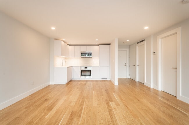 Mid-Cambridge, Cambridge Apartments with EV Charging | Apartments.com