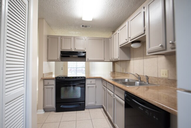 7091 Perkins Place Ct, Baton Rouge, LA 70808 | Apartments.com