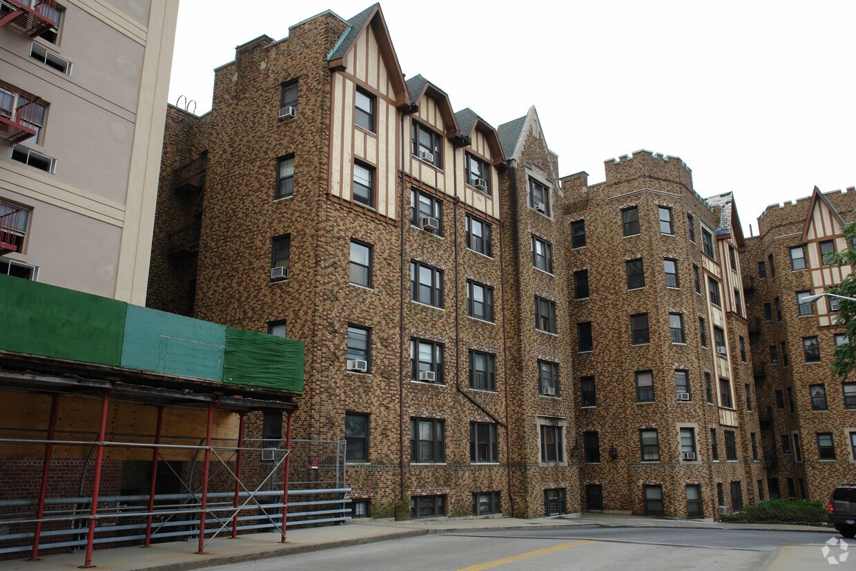 82-90 Caryl Ave, Yonkers, NY 10705 - Yonkers, NY, 10705 | Apartments.com