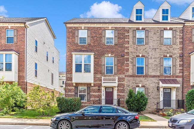 Villages of Urbana Apartments for Rent with Hardwood Floors - Frederick ...