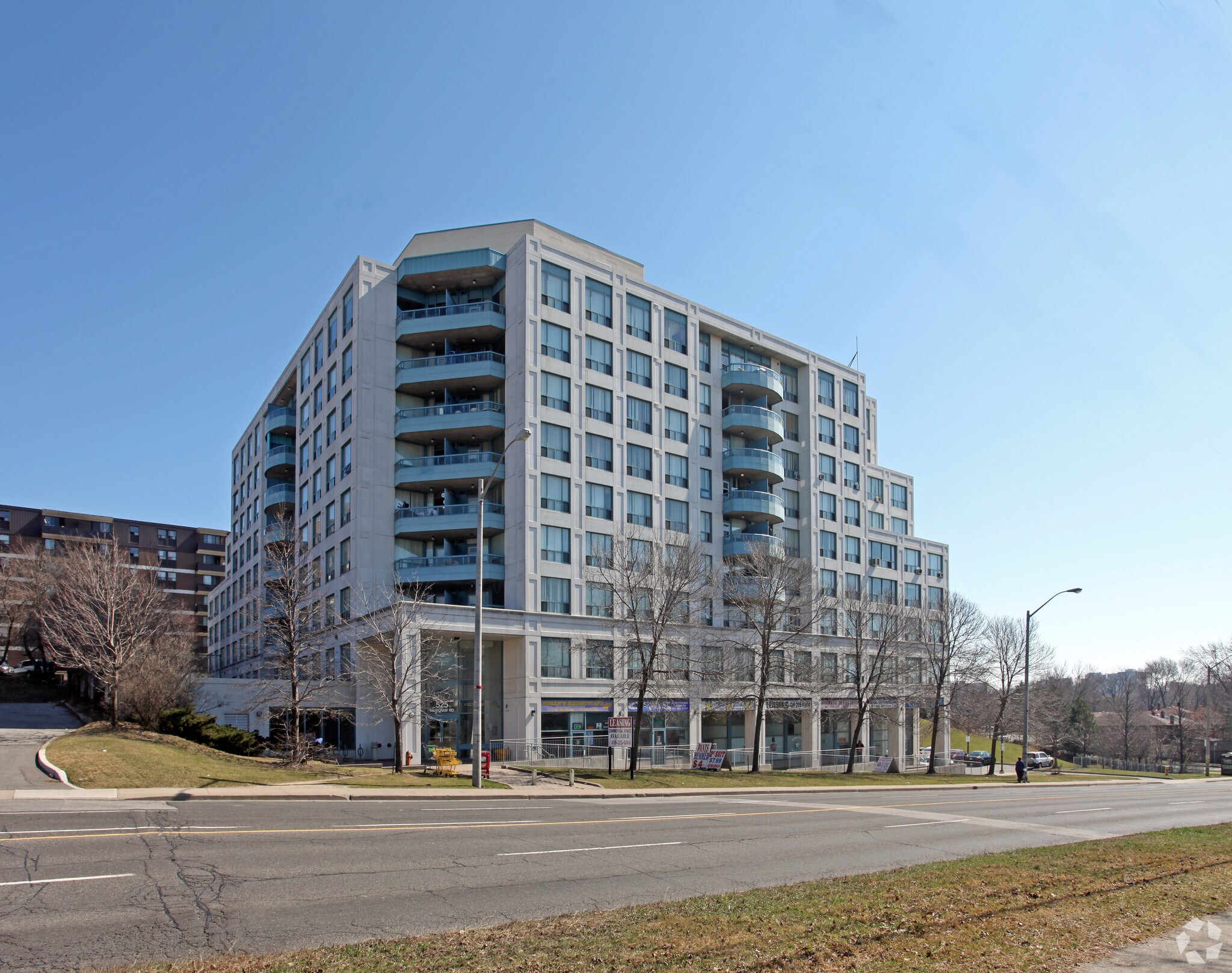 Robin Gardner Voce Homes Apartments - 525 Markham Rd Toronto, ON ...