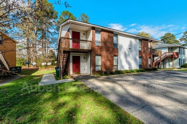 1546 Hamilton Dr Unit 201, Aiken, SC 29803 - Condo for Rent in Aiken ...