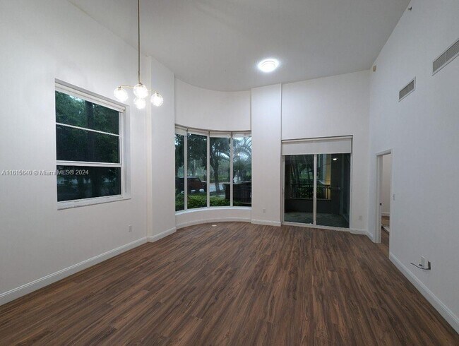 510 NW 84th Ave Plantation, FL 33324 - Alquileres en Plantation, FL | Apartamentos.com