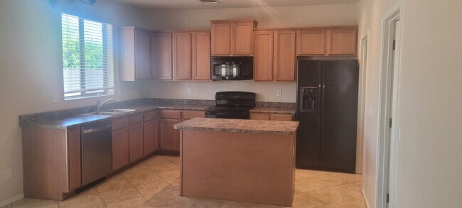 6834 W Nadine Way, Peoria, AZ 85383 - House Rental in Peoria, AZ ...