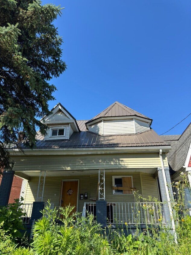 2050 Monongahela Ave Pittsburgh, PA 15218 - Alquileres en Pittsburgh ...